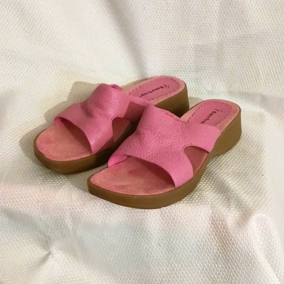 BareTraps | Shoes | New Baretraps Optimum Pink Slides | Poshmark